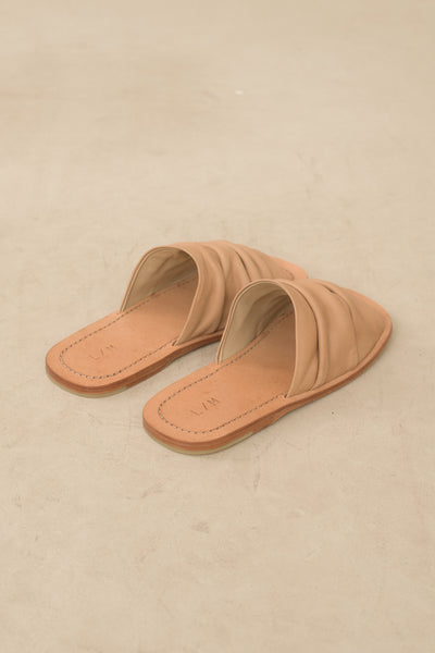 RAW SLIDE – Lauren Manoogian